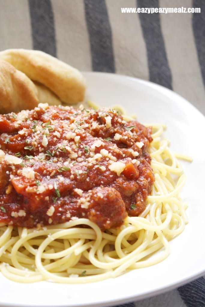 Spaghetti with Meat Sauce - Easy Peasy Meals