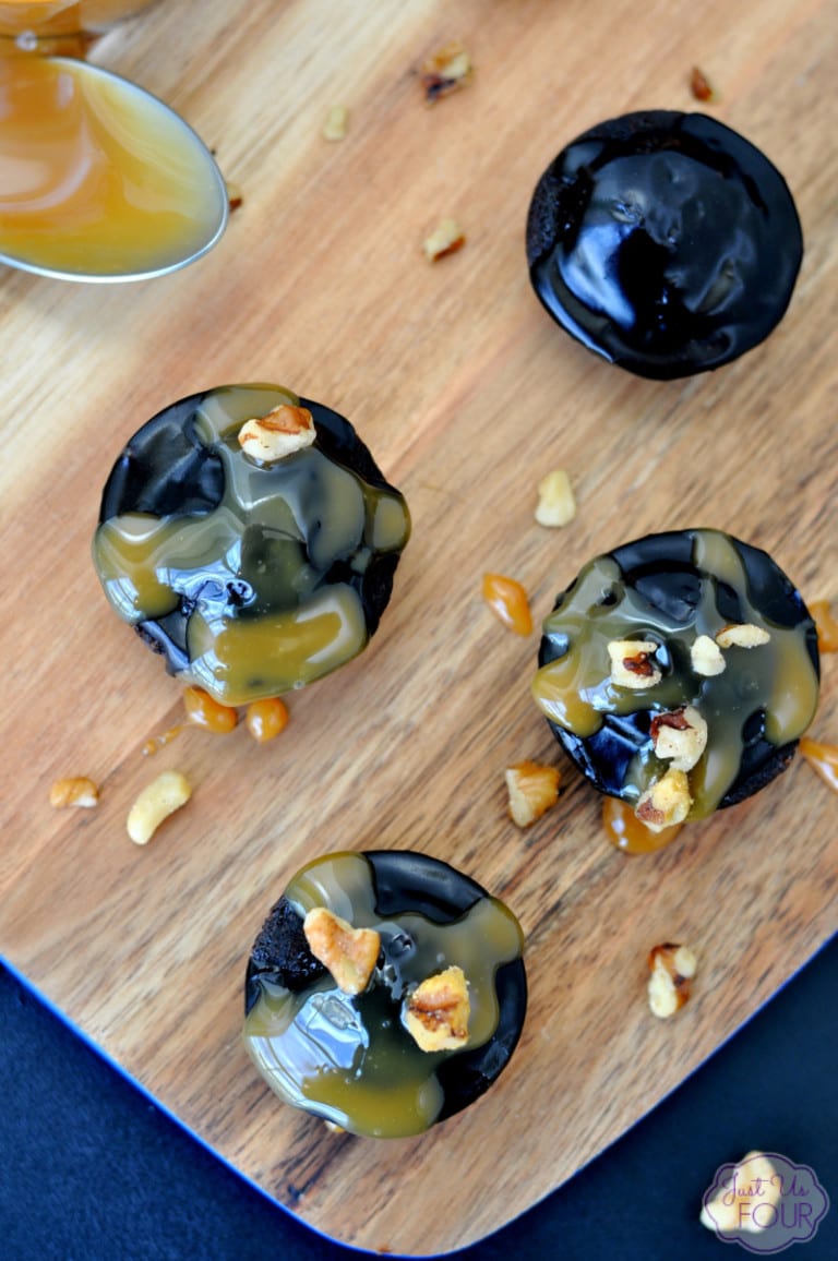 Mini Caramel Chocolate Cake Bites - Easy Peasy Meals