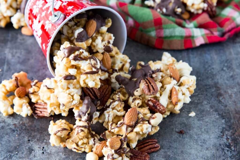 Caramel Moose Munch Fancy Popcorn - Easy Peasy Meals