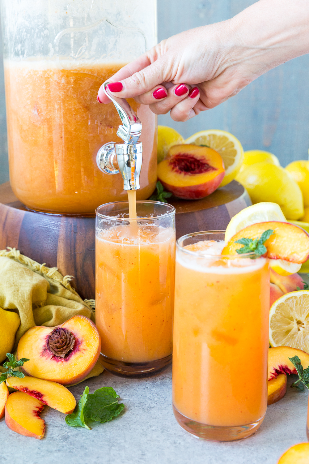 Peach Lemonade - Easy Peasy Meals